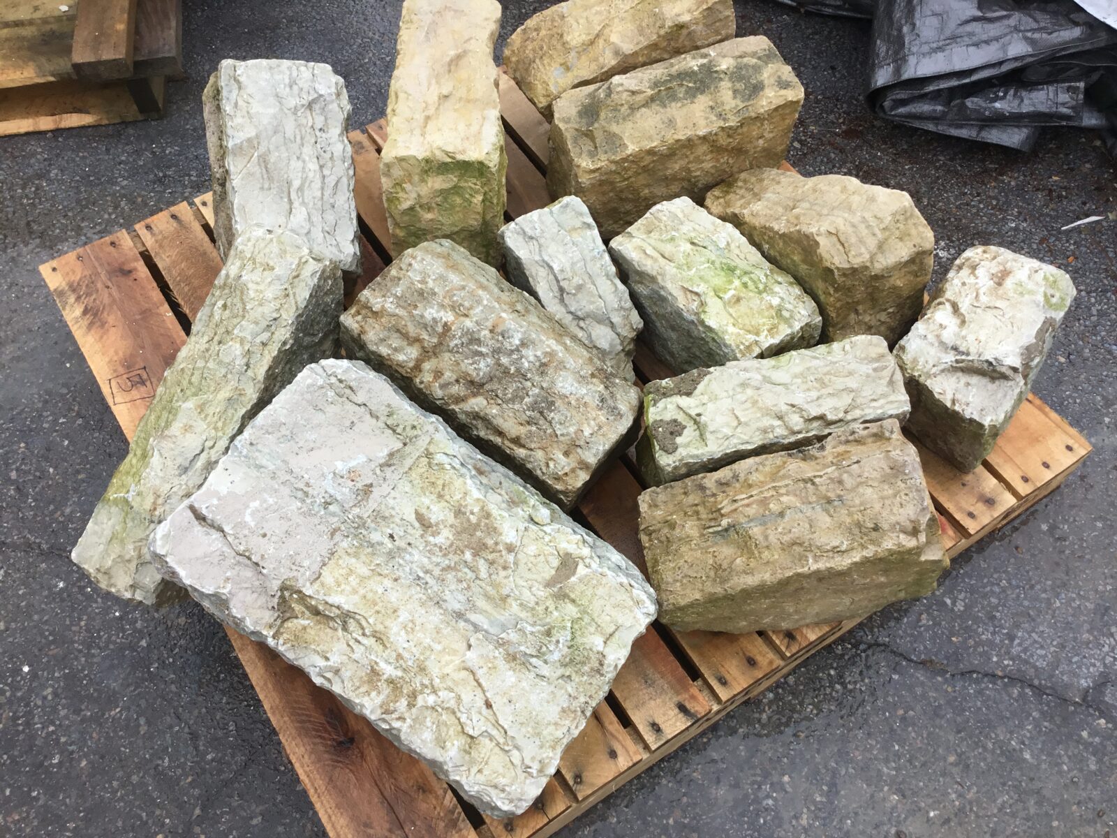 Reclaimed Indiana Fieldstone - The Natural Stone Collective